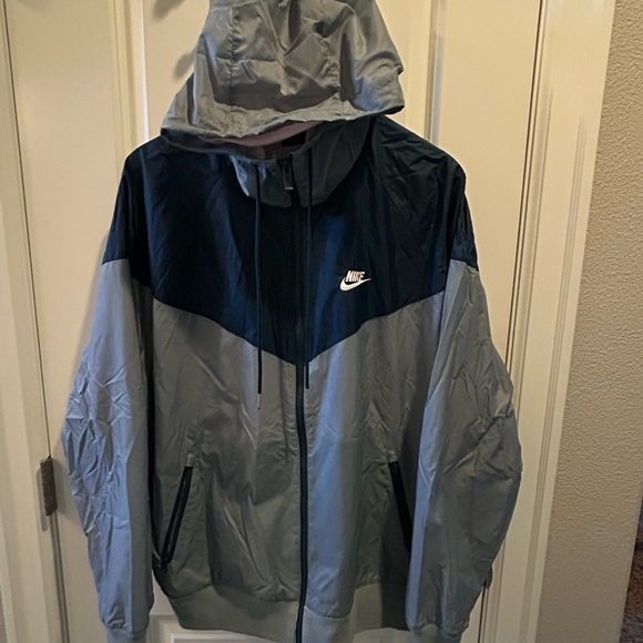 Nike | Jackets & Coats | Nike Mens Windbreaker | Poshmark